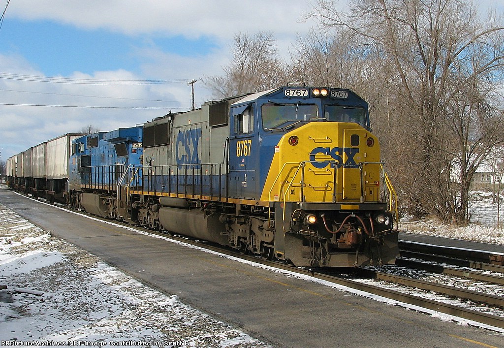 CSX 8767 Q110 12:12 pm